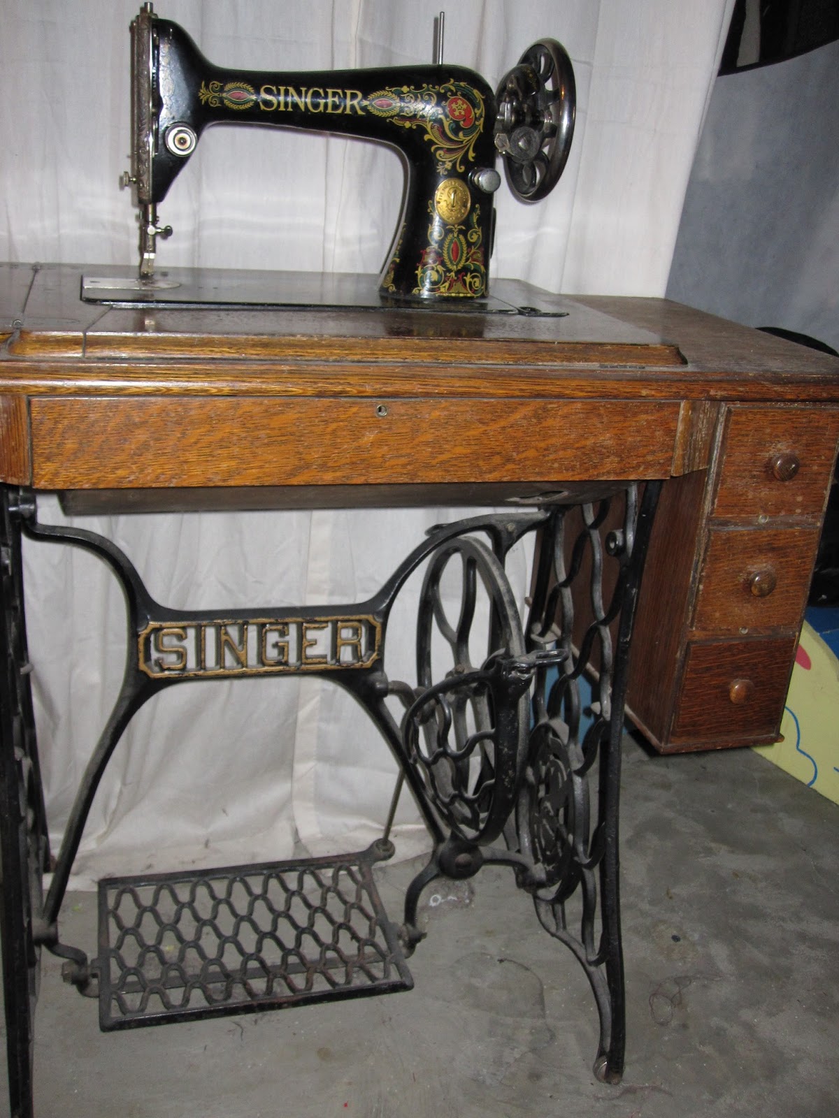 Retro Sewing Romance Writer: Sewing and Writing Off the Grid