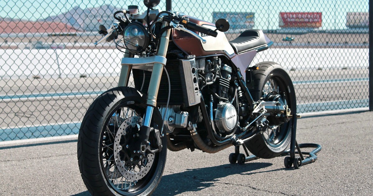 motor racing queen: VF750 Sabre Cafe