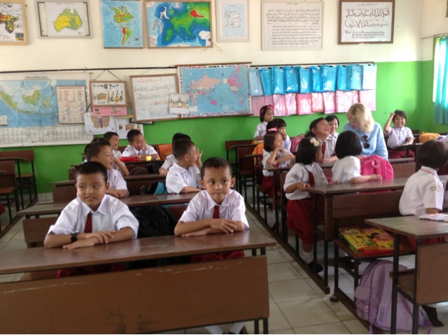 Connecting Classrooms and Cultures