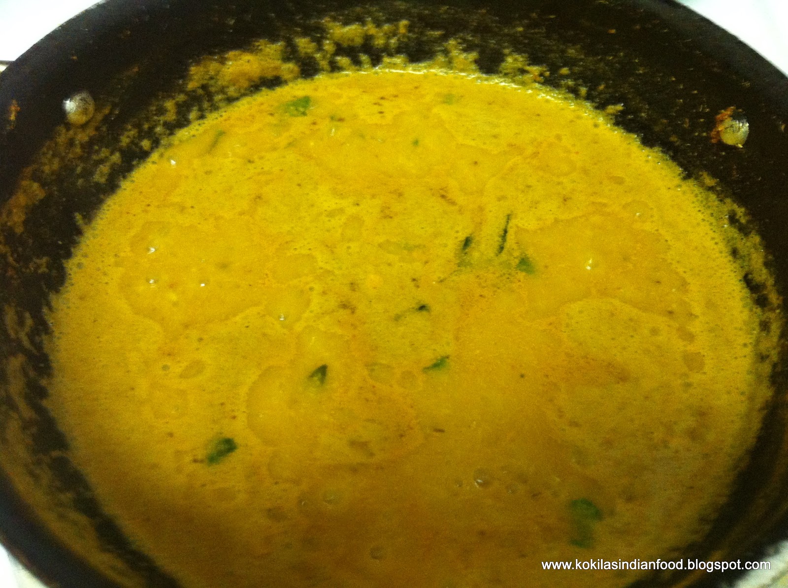 Foodies Nest: TOMATO KULAMBU
