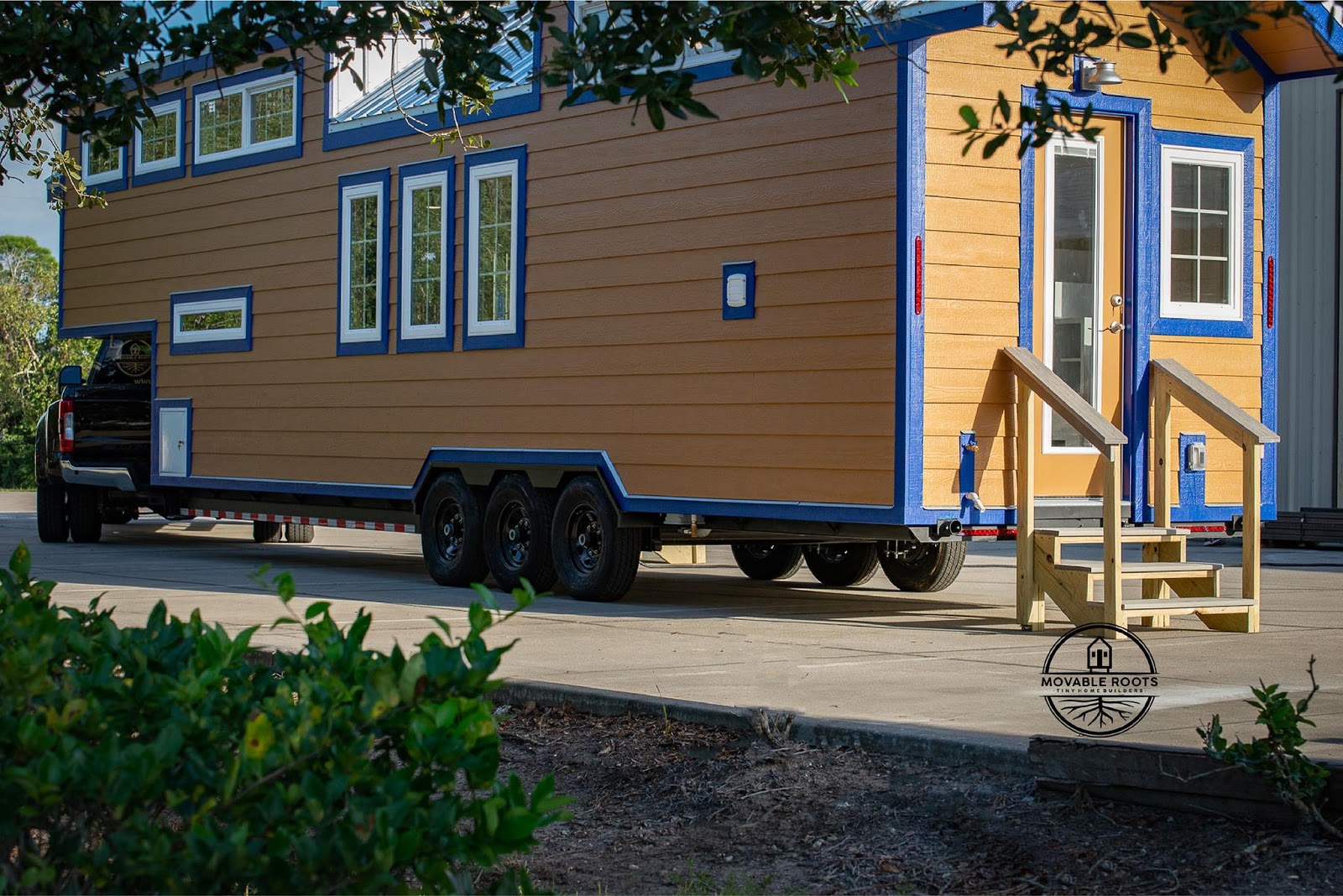 TINY HOUSE TOWN: The Cox From Moveable Roots