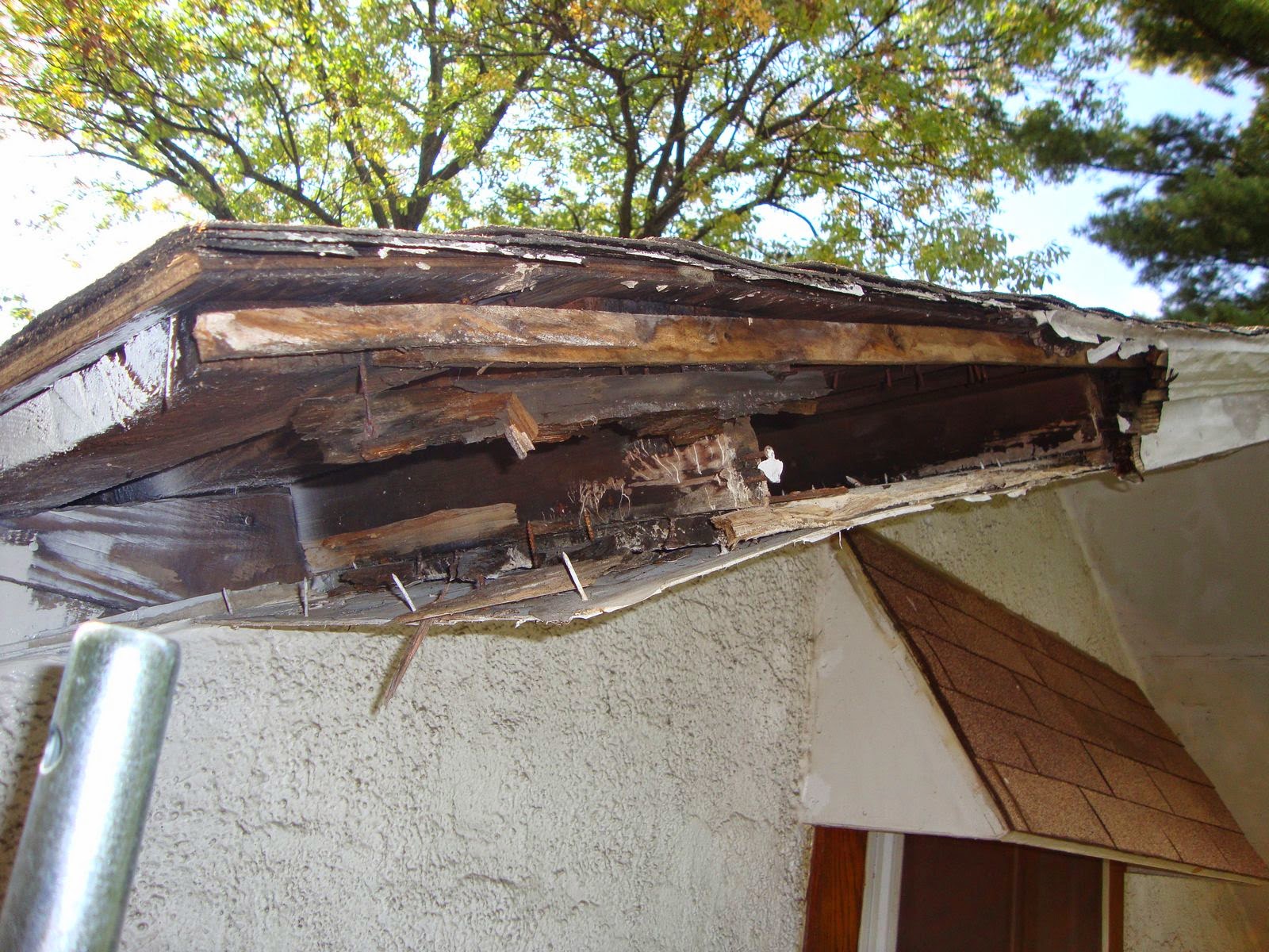 Old House Renovation Methods: Roof Overhang - Soffit Repair & Rebuild