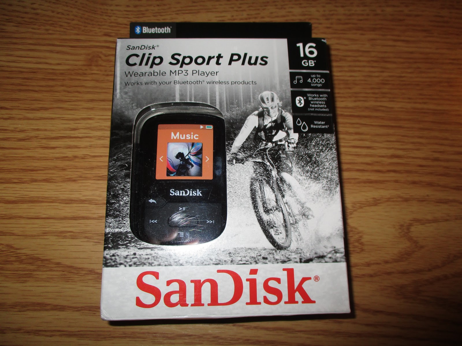 Missy's Product Reviews : SanDisk Clip Sport Wearable MP3 Player