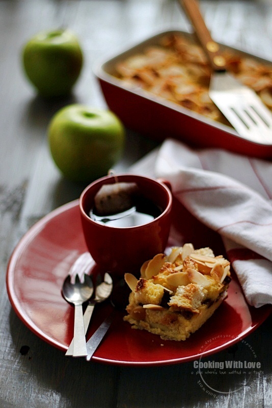 Cooking With Love: Puding Roti Almond Apel