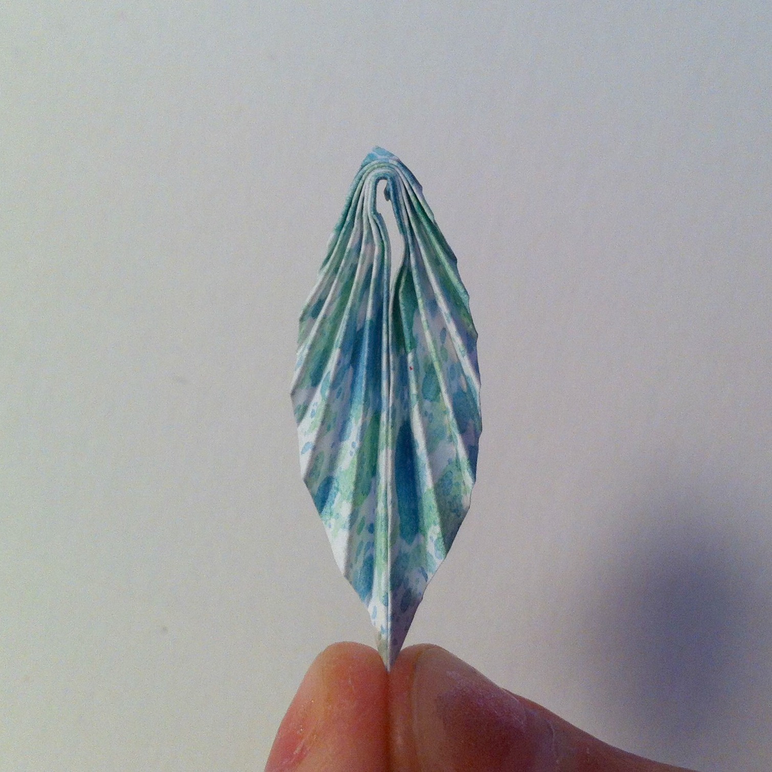 La passion de mes doigts: Un feuille en origami