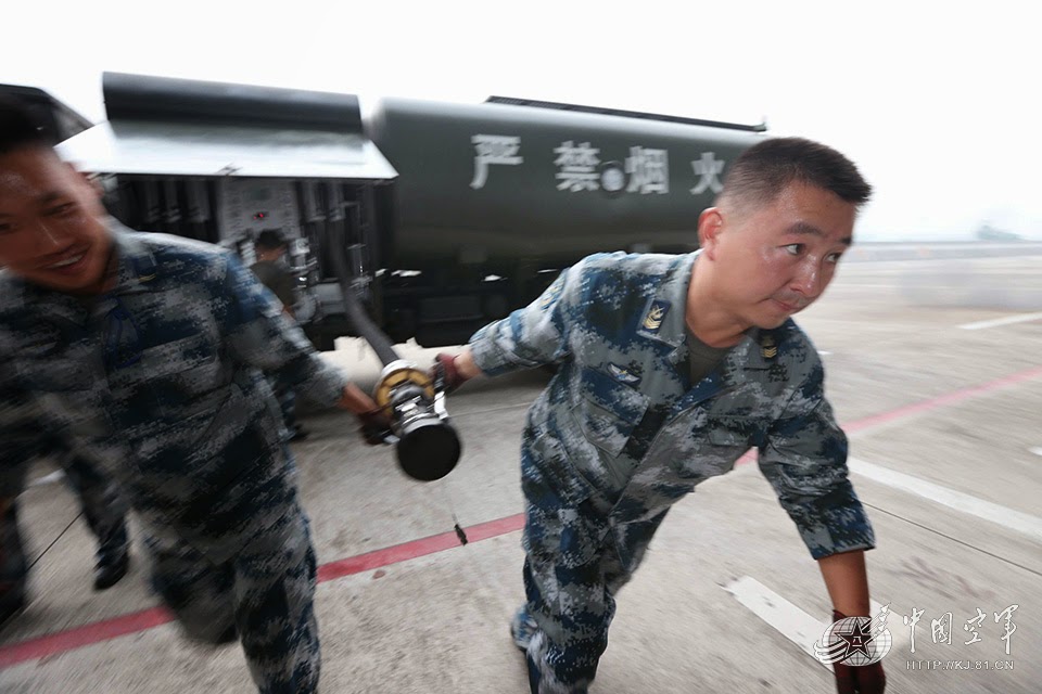 China Defense Blog: PR photos of the day: NCO Backbone of the PLAAF