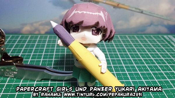 Ninjatoes' papercraft weblog: Papercraft Girls and Panzer Yukari Akiyama!