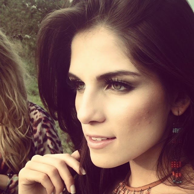 .: O que levou a modelo Aline Franzoi posar nua para a Revista Playboy ...