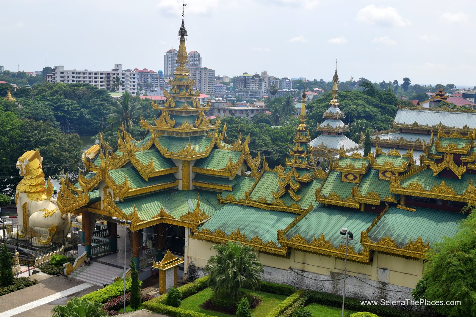 Oh, the places we will go!: Shwedagon Pagoda - The Crown of Burma