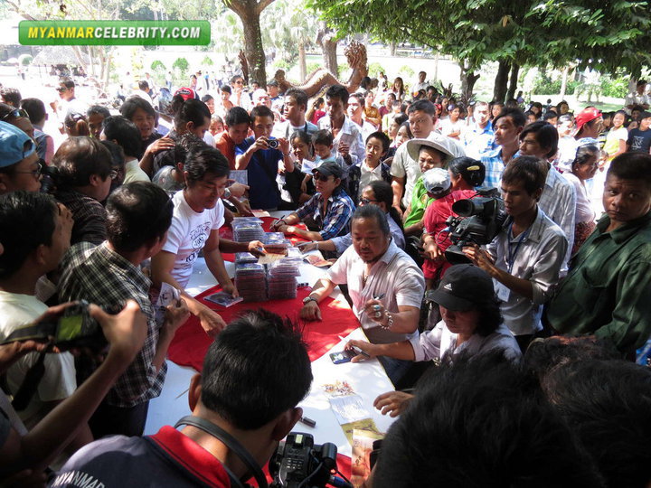 PHOTO: Zaw Win Htut's New Solo Album Promotion Event