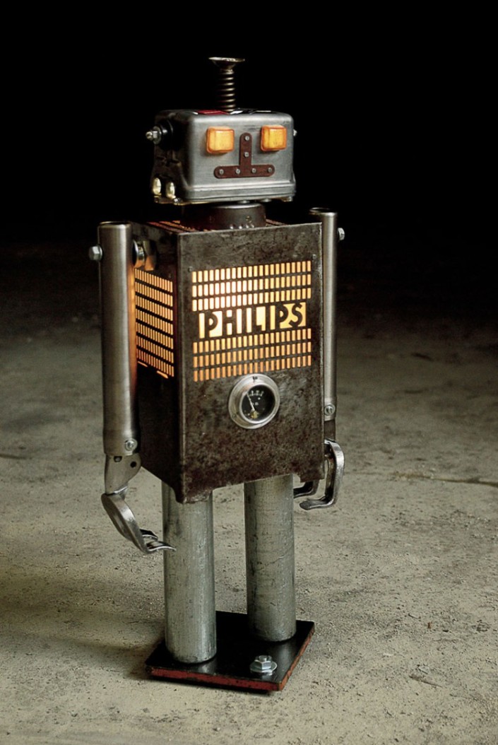 Calvin's Canadian Cave of Coolness: Retro-Futuristic Robot Sculptures ...