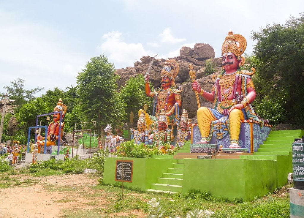 Tamilnadu Tourism: Sunai Karadu Ayyanarappan Temple, Mallur, Salem