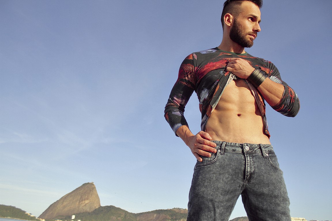 milano model: BRAZILIAN MODEL MAURICIO JUNIOR PHOTOGRAPHED BY BINHO DUTRA IN RIO DE JANEIRO ...