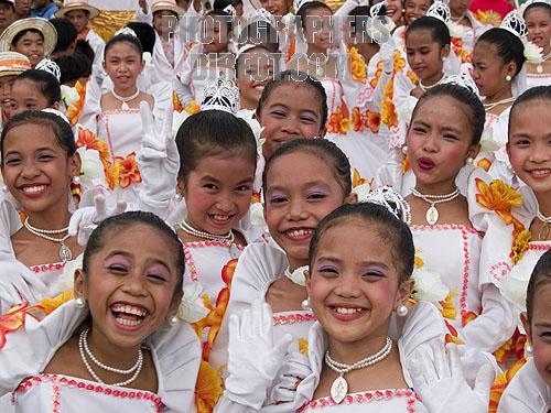 The Philippines "Pearl of the Orient Seas": Filipino People