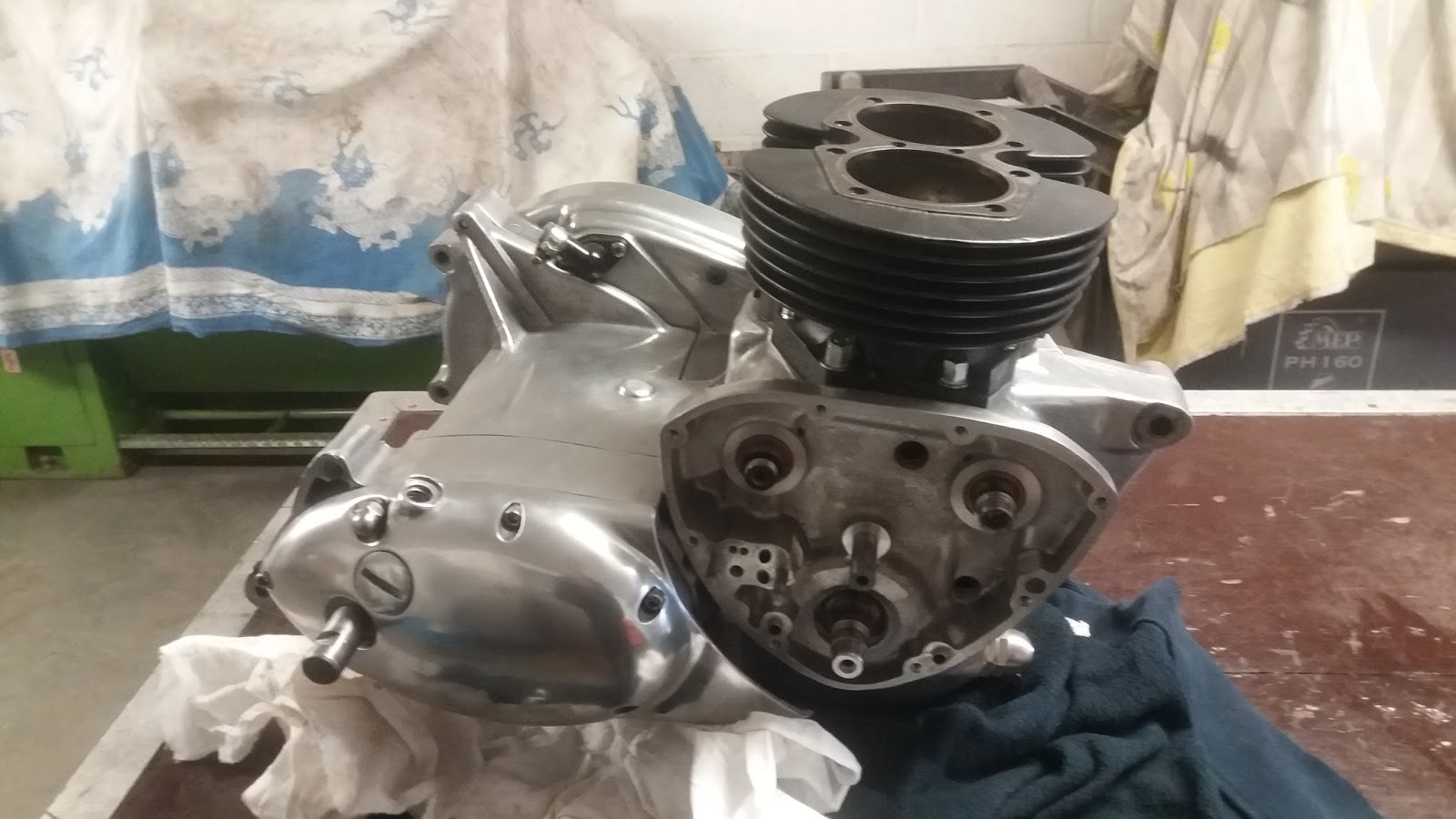 Assembling the t140 engine