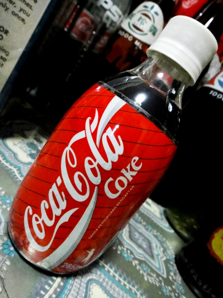 AFZARIZAL: Coca-Cola Plastic Cap Fat Bottle