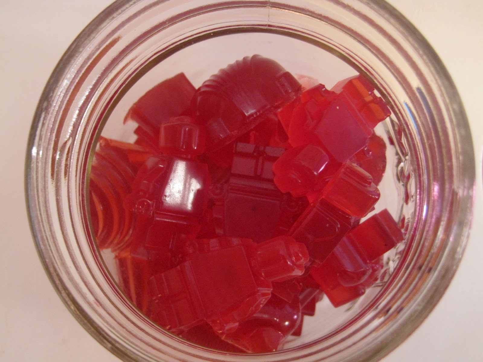 Frøken Bittersøt : Hjemmelagde seigmenn