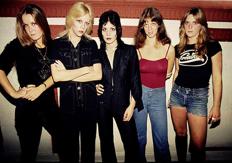 URBAN ASPIRINES: The Runaways : Live In Japan 1977