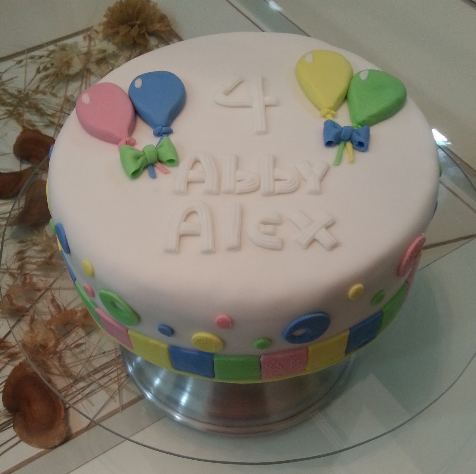 Vanilla Cake: Bolo Candy Colors