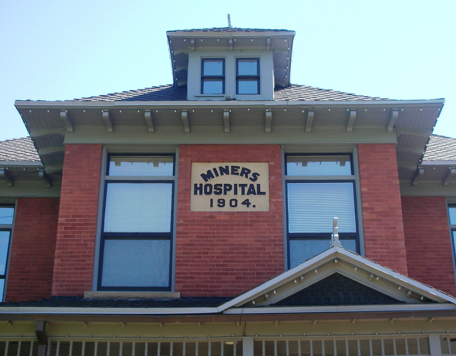 100 Historic Buildings in Utah: #27 Miner's Hospital