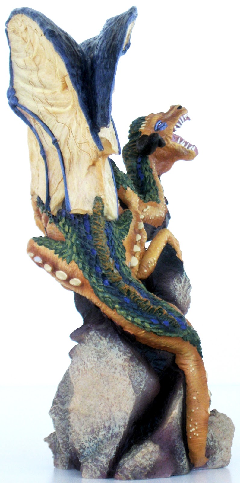 Toys and Stuff: The Tudor Mint: Land of The Dragons Medium Mountain ...