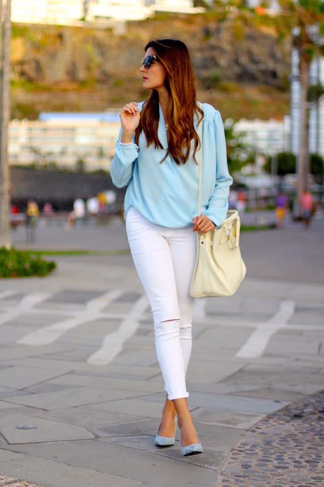 Marilyn's Closet - FASHION BLOG: Blue blouse