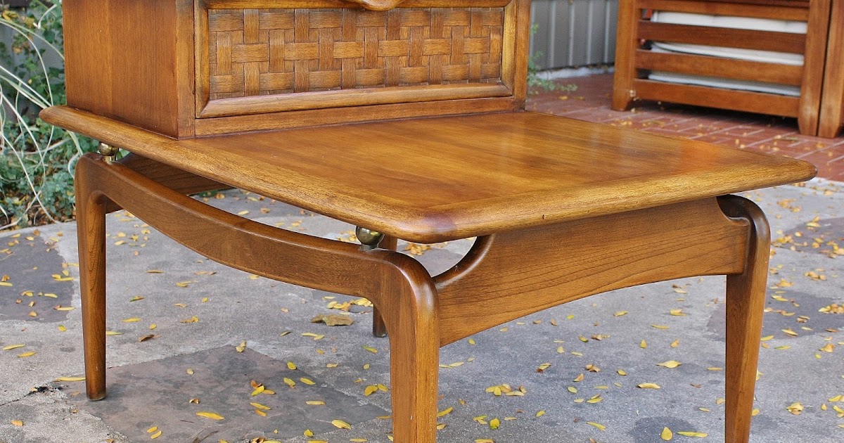 Modwerks: Lane Perception 2-Tier End Table