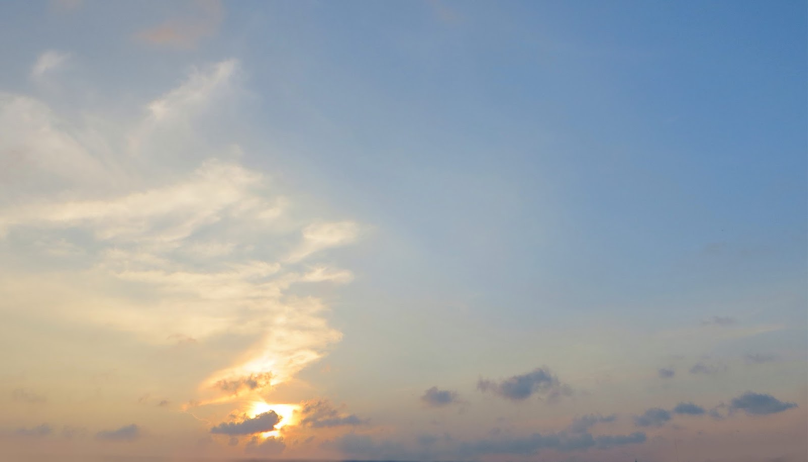 SWTEXTURE - free architectural textures: Sky background (Wide 16:9)