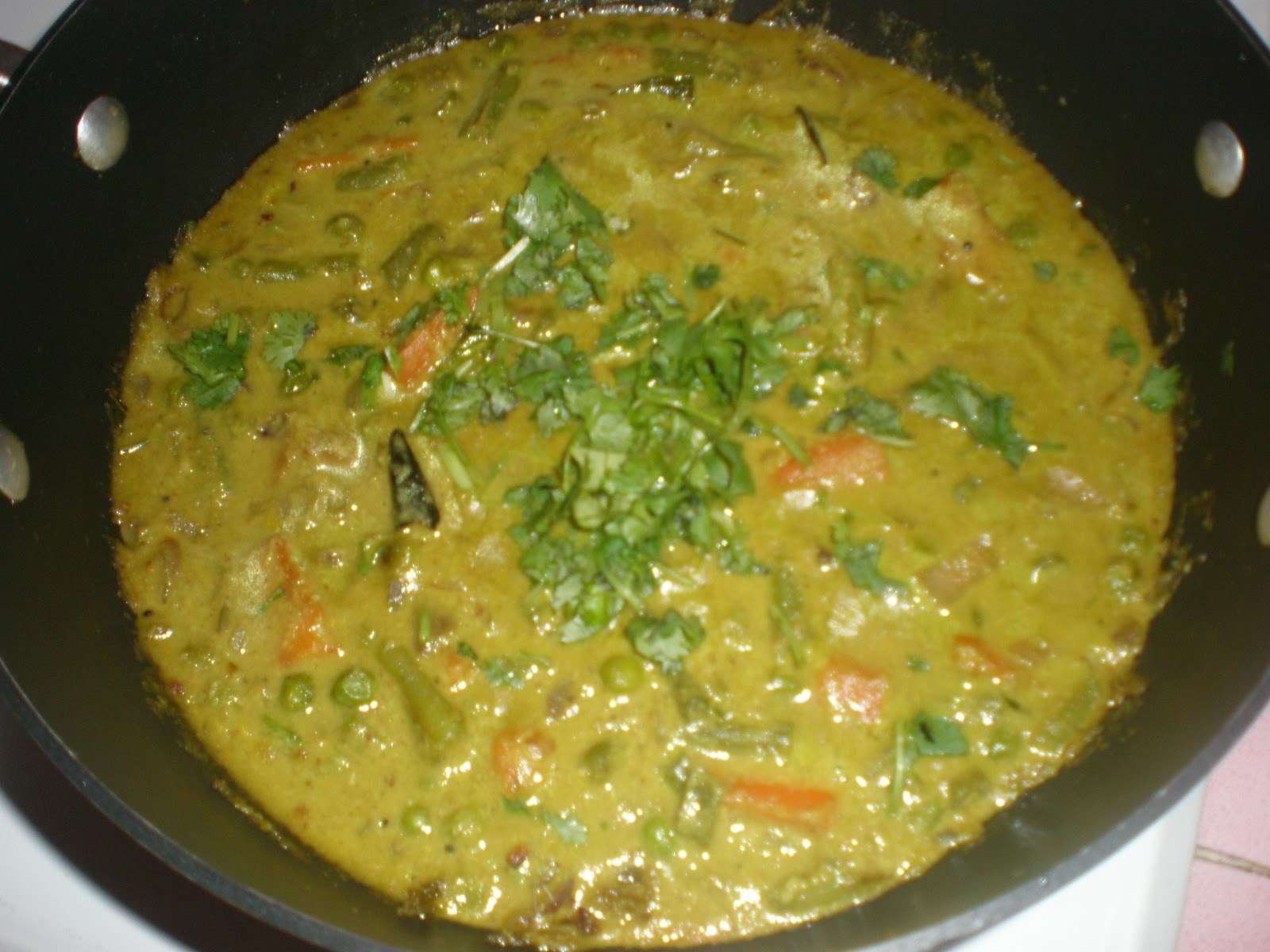 Beshana Indian Samayal: Vegetable saagu/ Hotel style saag