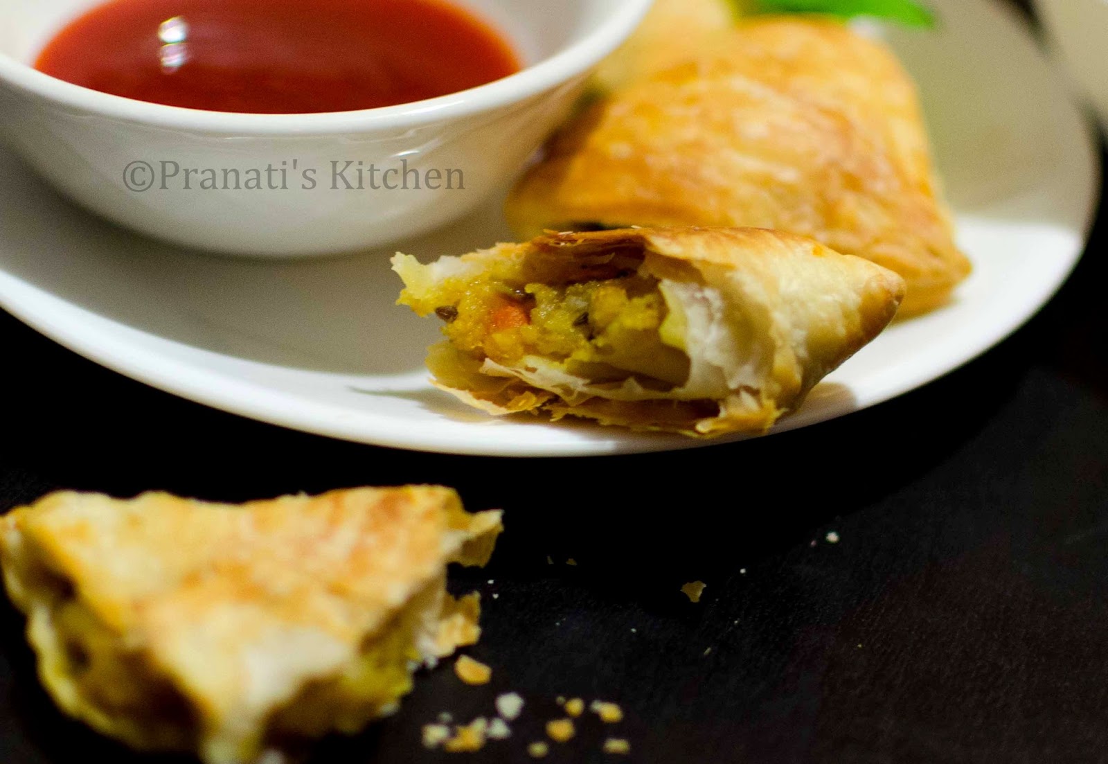 Delicious Recipes 4m Pranati's Kitchen: Samosa from Kawan Paratha