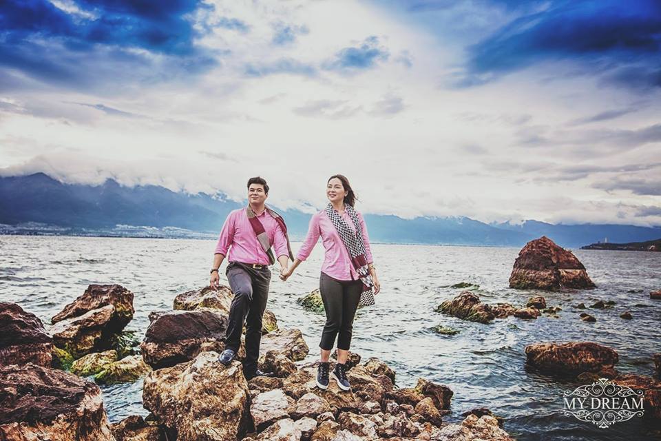 Moe Yu San and Swan Thu Aung Beautiful Pre-Wedding Photoshoot in China by My Dream Studio