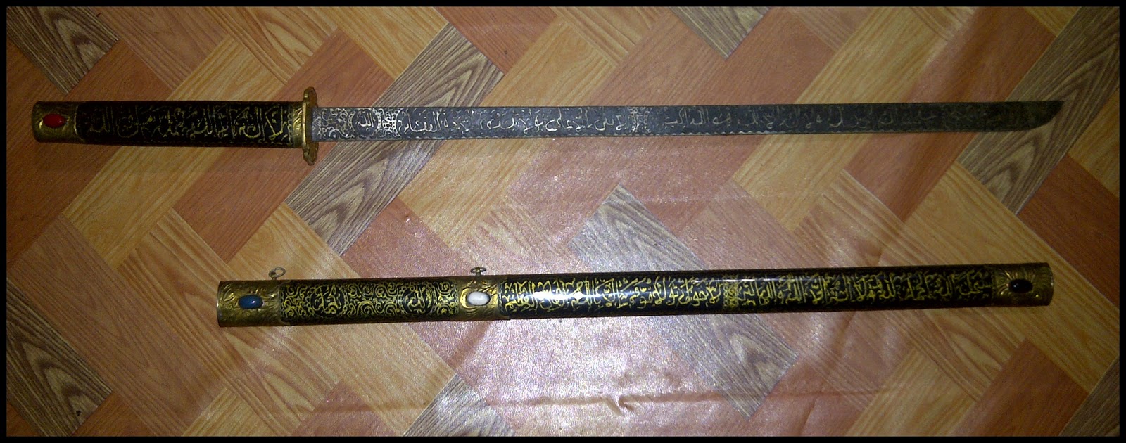 Selamat Datang di duraya.blogspot.com: Pedang Full Bertuliskan Rajahan Arab