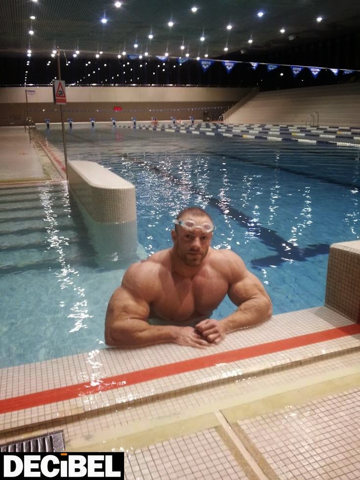 Muscle Lover: IFBB Pro bodybuilder Sandro Hofer from Switzerland