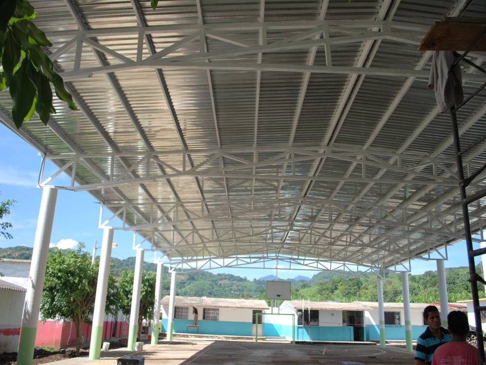 elfigaropozarica.blogspot.com: LOS 6 TECHADOS DE CANCHAS SON UN AVANCE