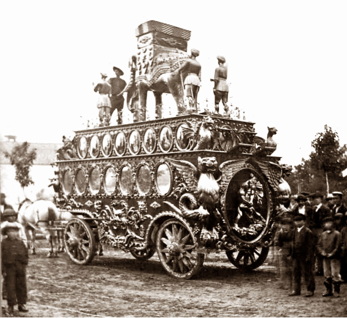 Buckles Blog: #1 Parade Wagons