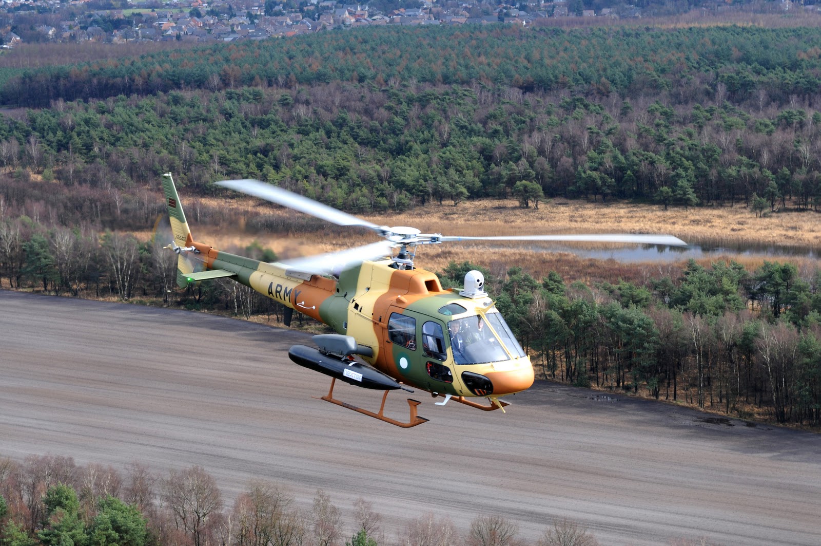 A arte da Navegação Aérea: Helicópteros de Guerra - Eurocopter AS 550 ...