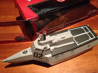 Dan the Pixar Fan: Cars 2: Combat Ship