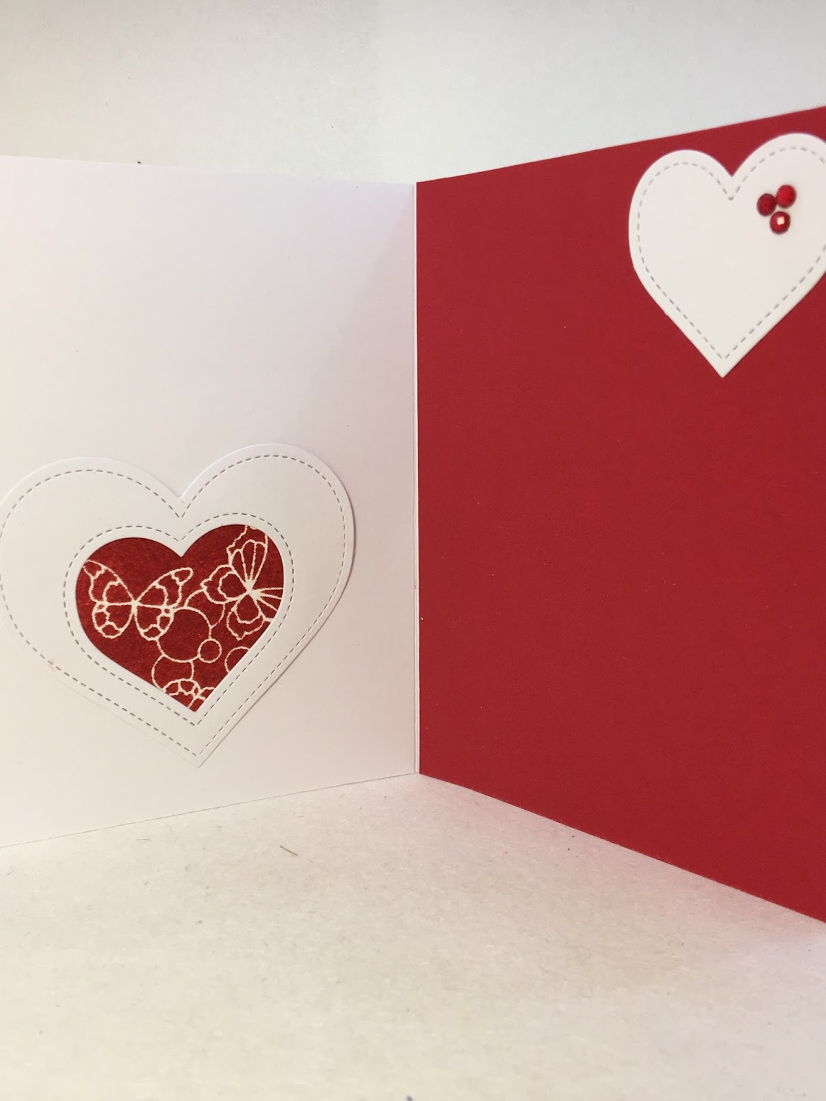 Ingunn sine kort: Hurra meg hei så glad jeg ble av å lage dette kortet:)