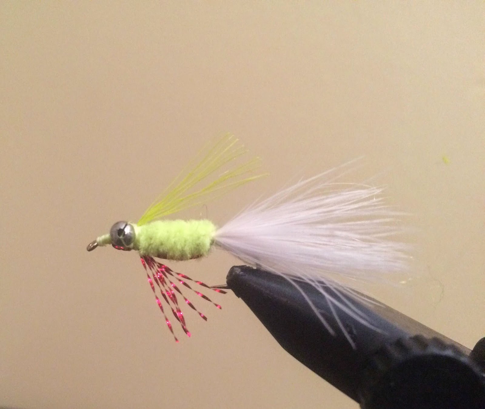 The Rogue Outdoors: How to tie the Crappie Candy Fly
