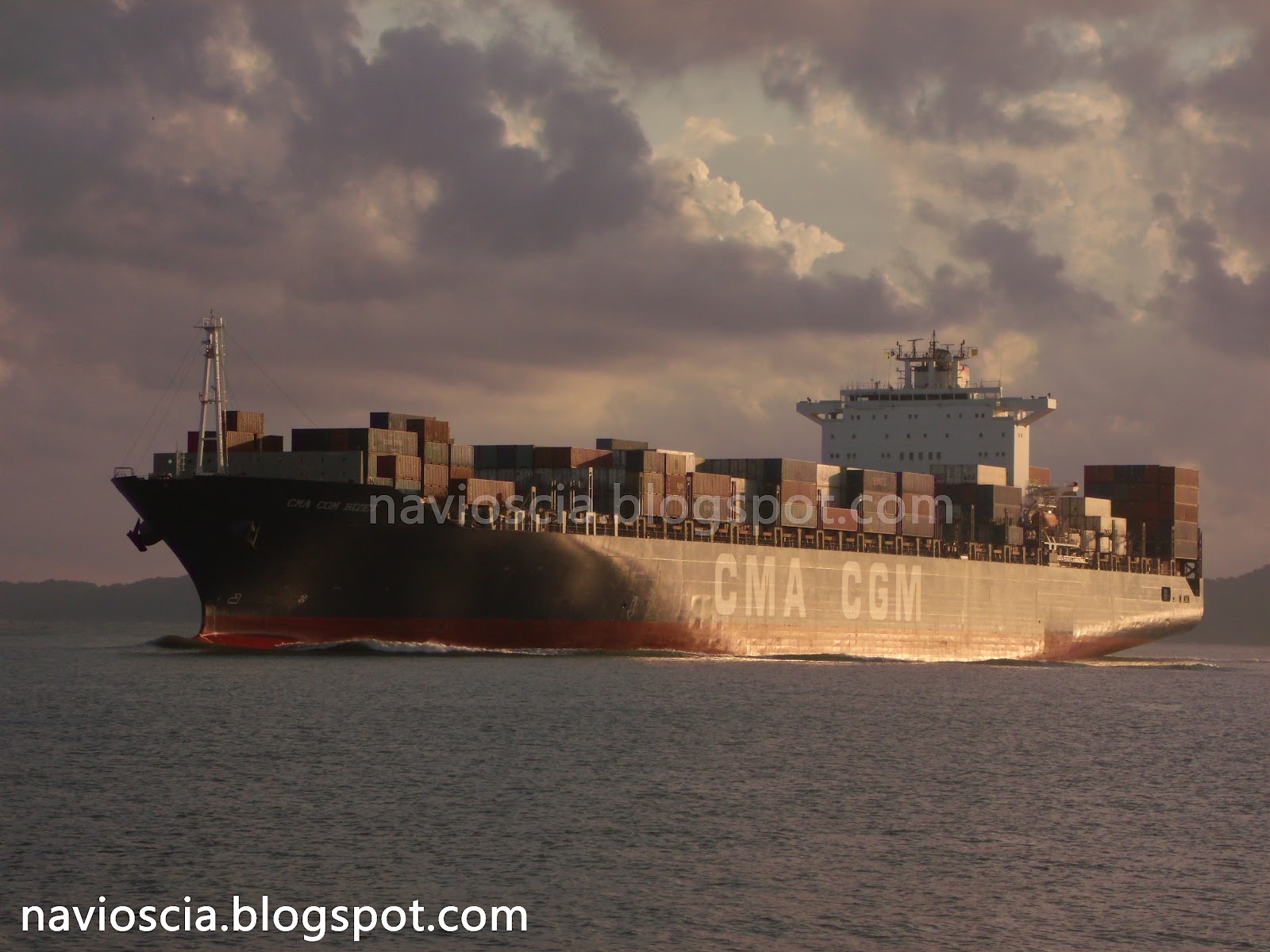 Navios de Santos & CIA: Navio CMA CGM BIZET