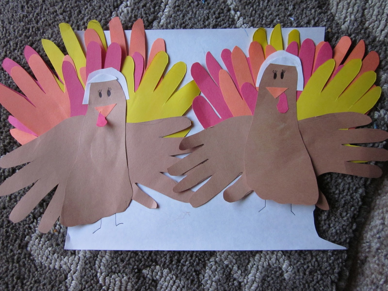 Sew Crafty Mommy: Simple 5-10 minute Thanksgiving Crafts