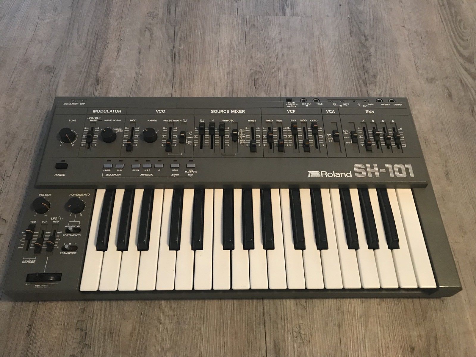 MATRIXSYNTH: Roland SH-101 Classic Analogue Mono Synth
