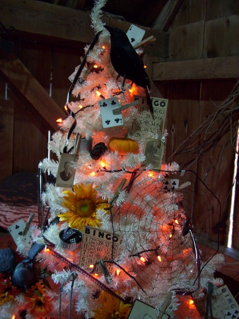 Meadowview Farm: The Halloween tree...