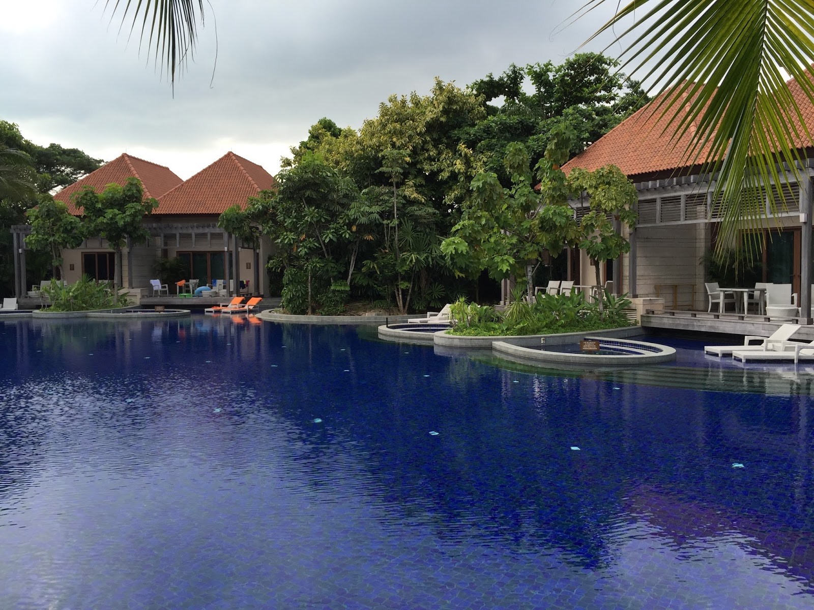 Observe the world: Resort World Sentosa RWS Beach Villa