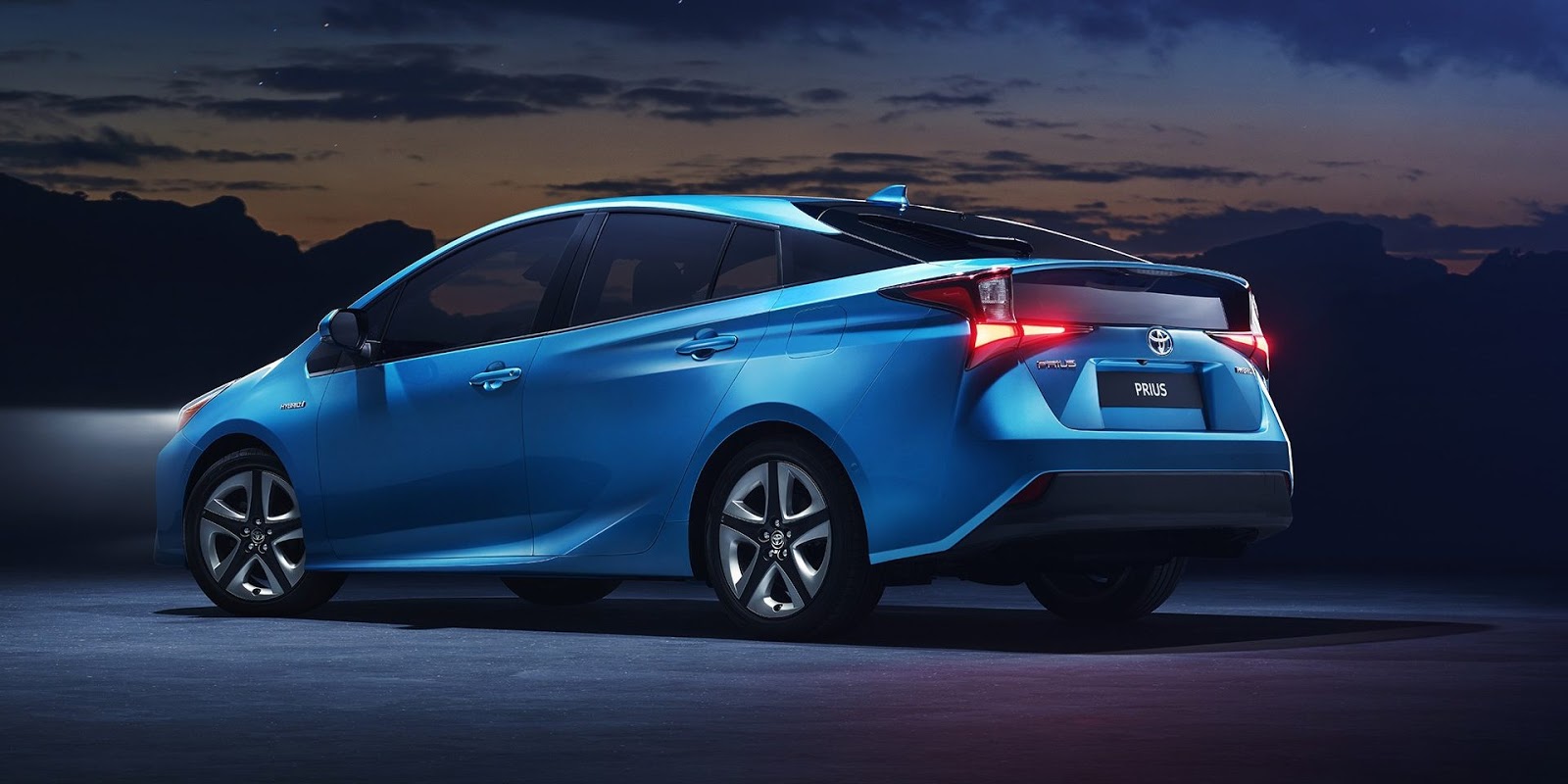 [update videos]Novo Toyota Prius 4 - restyling | Quatro rodas e um volante!