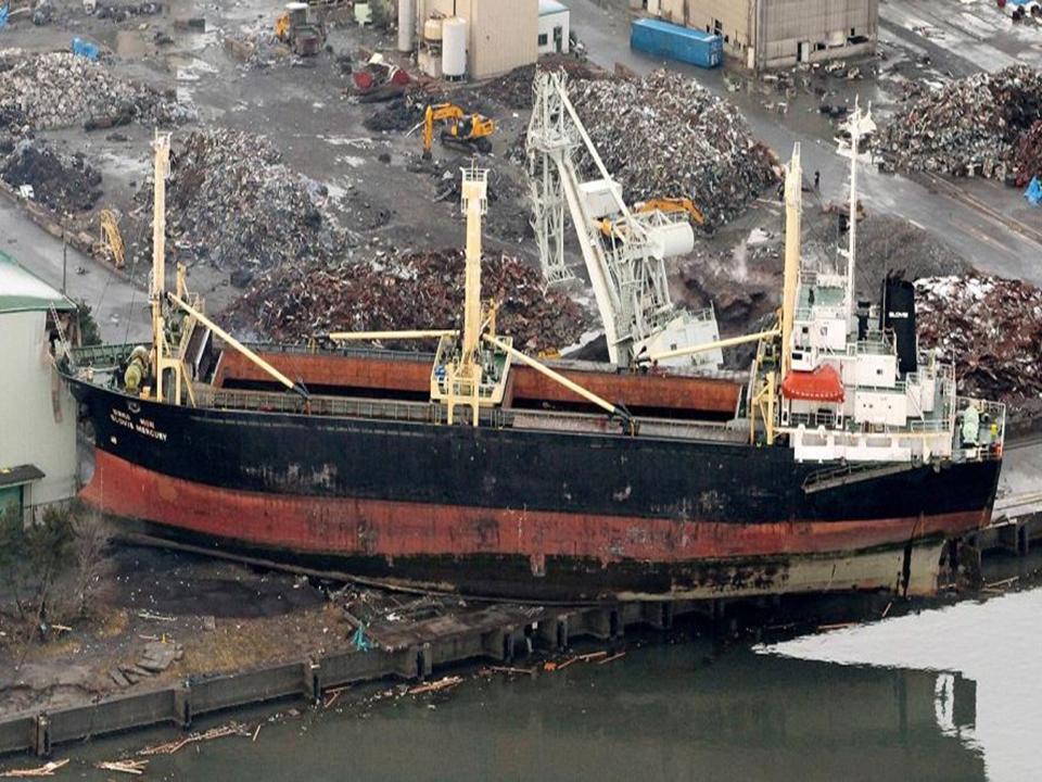 worldimage4u: Ships effect by Tsunami