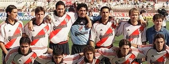 Pura historia futbolera: CAMPAÑA DE RIVER PLATE EN 2000/01