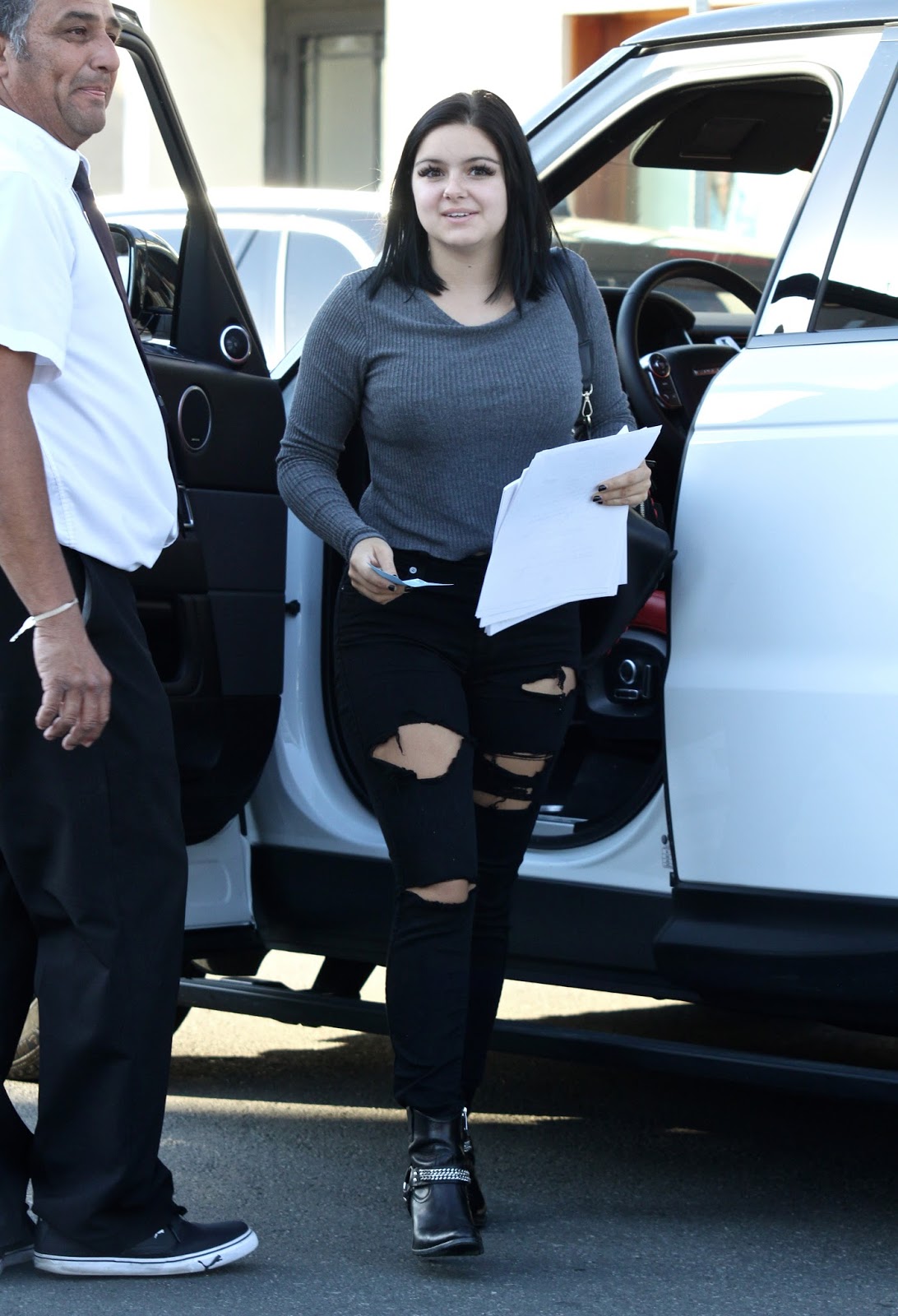 Daily Celebrities Paparazzi, Candid and Photoshoot Pictures: Ariel ...