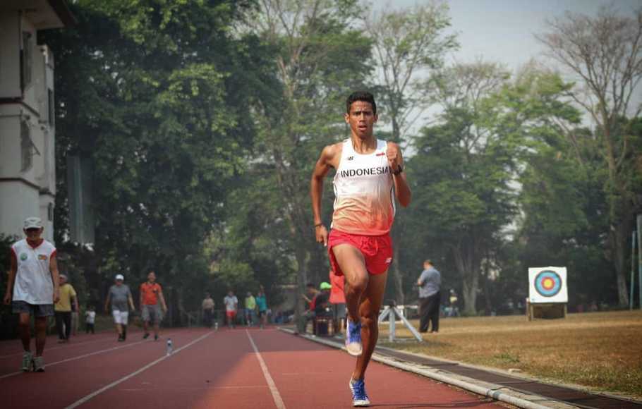 Dua Pelari Indonesia Berjuang Rebut Emas 10.000 Meter
