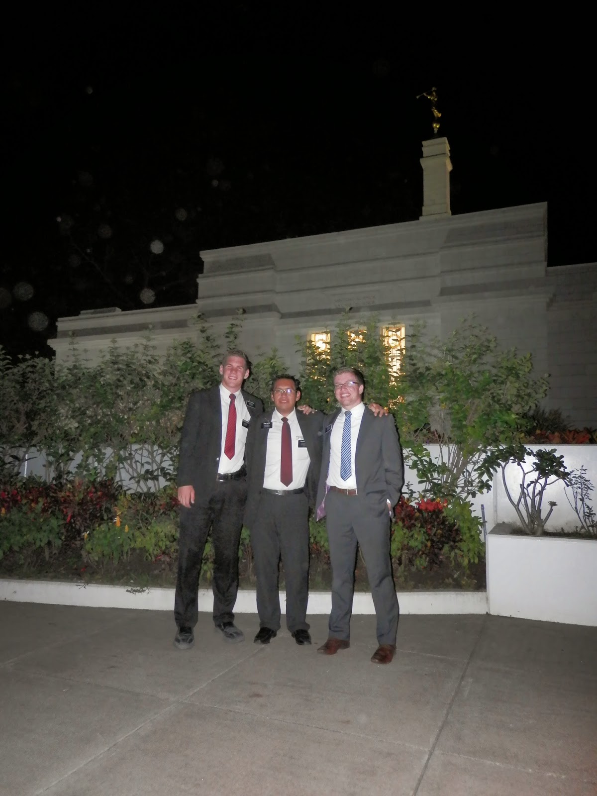 ELDER HUNTER DARREN DEVRIES